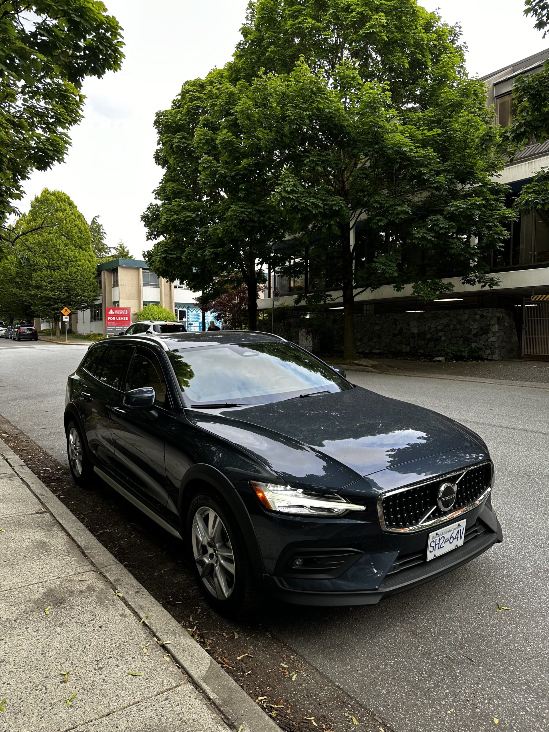 2023 Volvo V60CC - Mag Mei Adventures