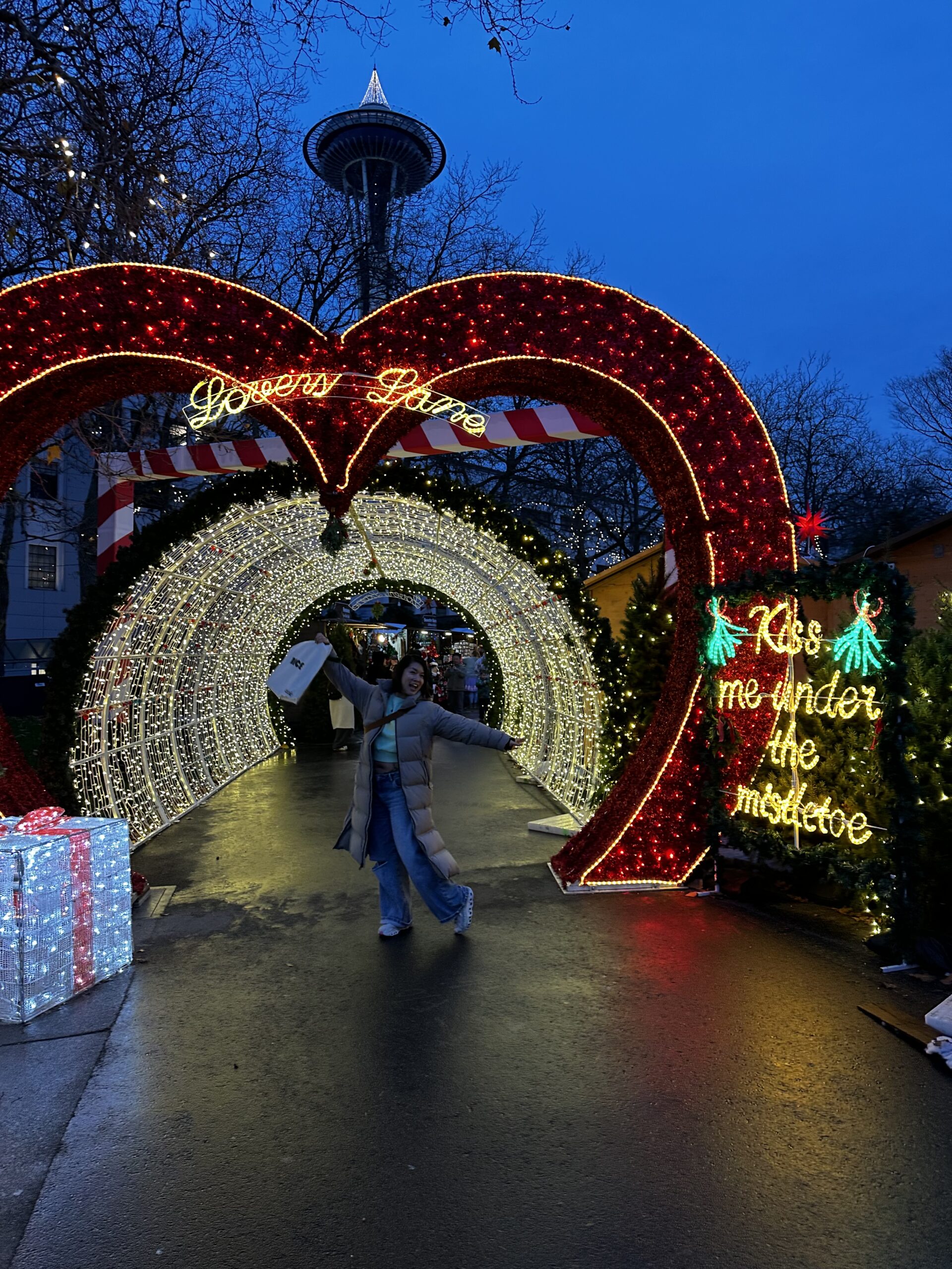 Seattle Christmas Market 2025 - Mag Mei Adventures